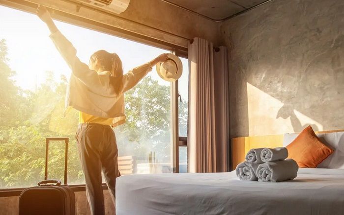 Berencana Staycation di Masa Liburan Akhir Tahun? Simak 5 Tips Penting ini!